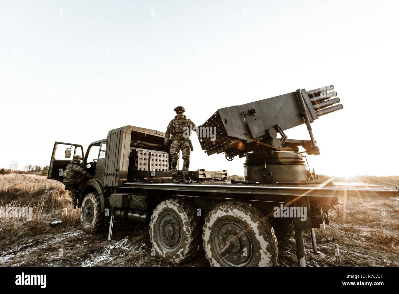 122 mm rocket hi-res stock photography and images - Alamy