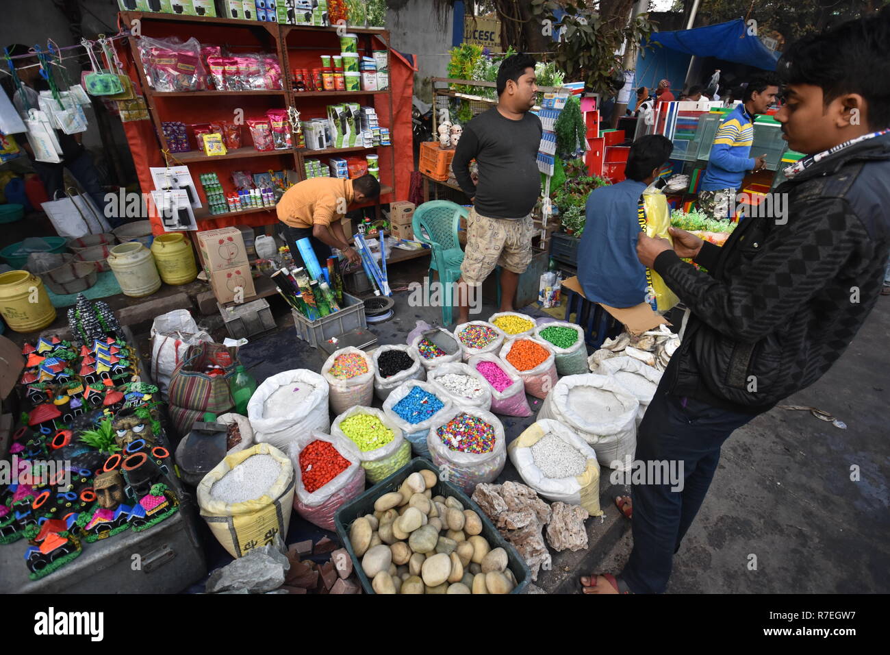 Colourful market place in kolkata hi-res stock photography and images ...