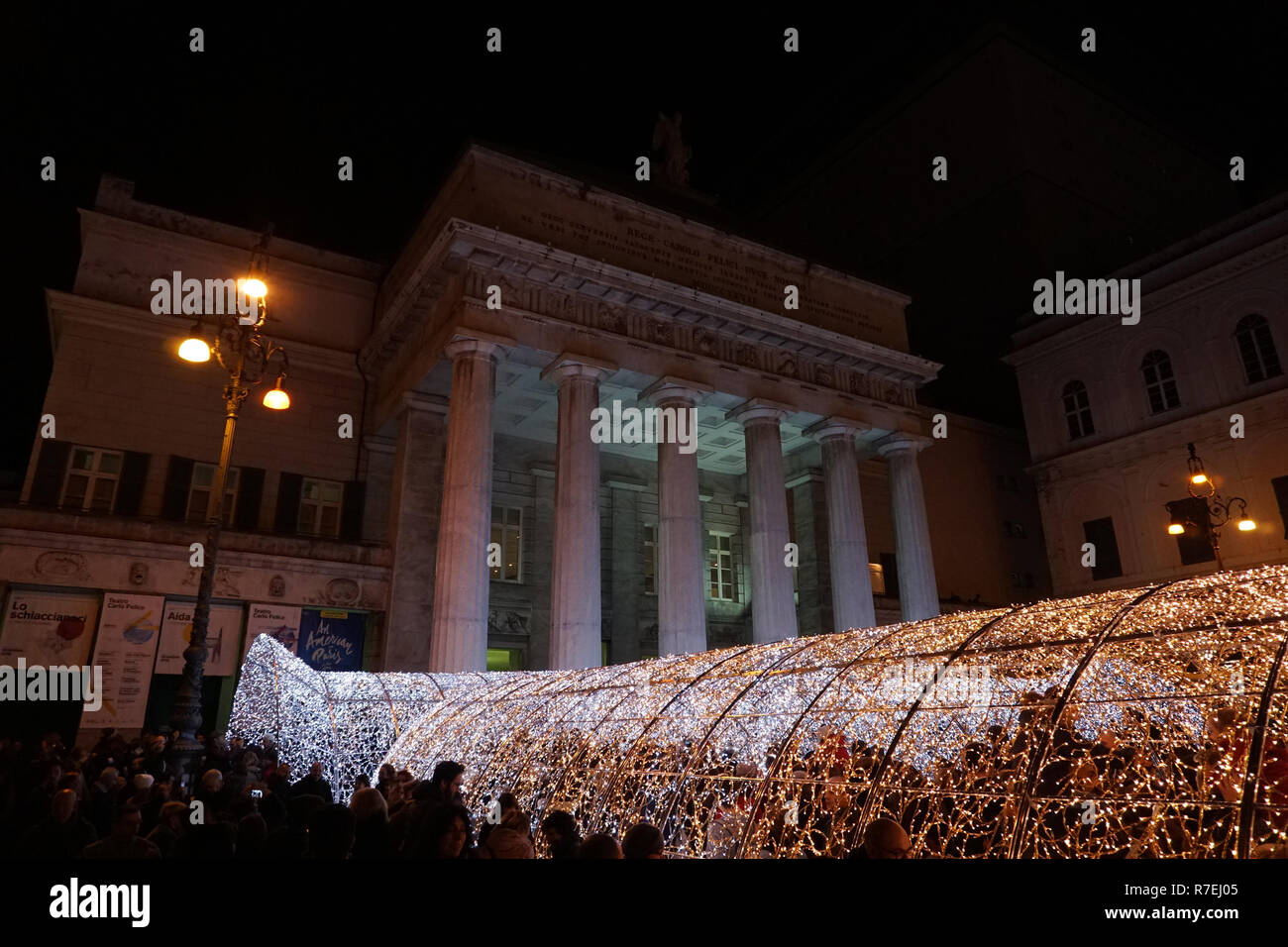 Genoa, Italy. 8th Dec 2018. Christmas celebration de ferrari place tree ...