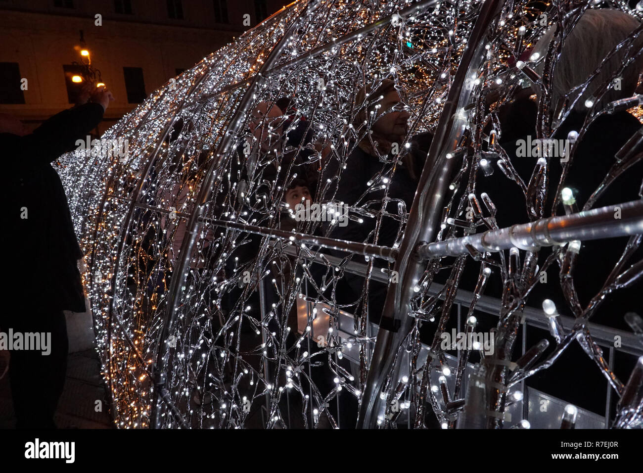 Genoa, Italy. 8th Dec 2018. Christmas celebration de ferrari place tree ...
