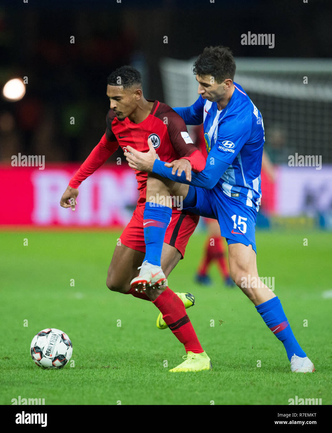 Berlin, Germany. 08th Dec, 2018. 08.12.2018, Berlin: Soccer, 1st ...