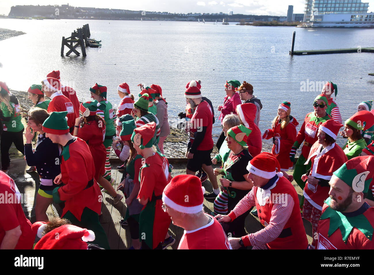 Admiral Cardiff 2018 Santa and Elf Run in aid of the Welsh Hearts ...