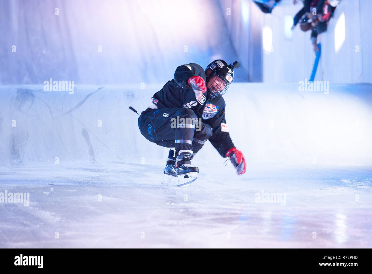 2018/12/08 Yokohama,for the first time Red Bull Crashed Ice Yokohama ...
