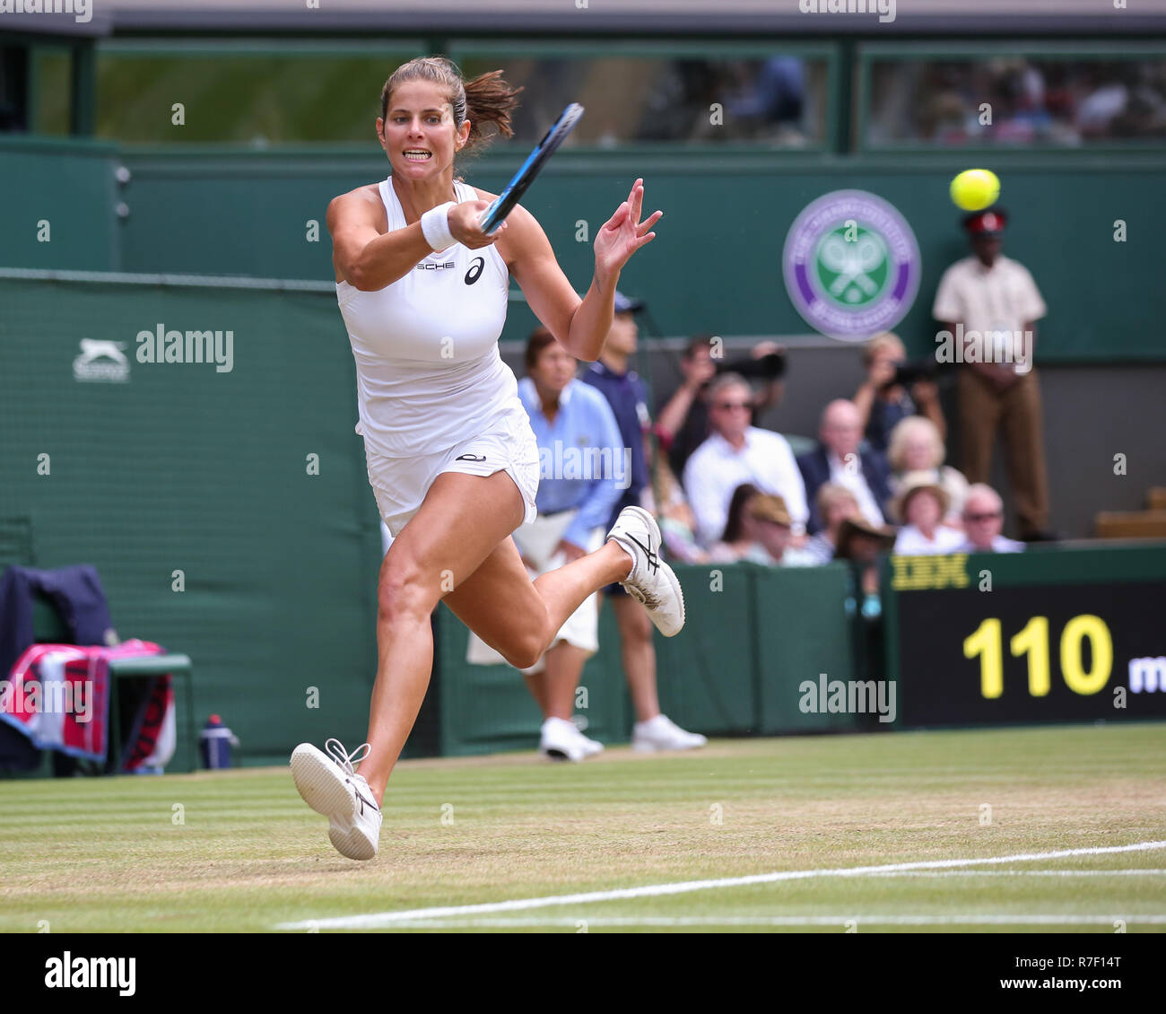 Stretching reaching running ball hi-res stock photography and images ...