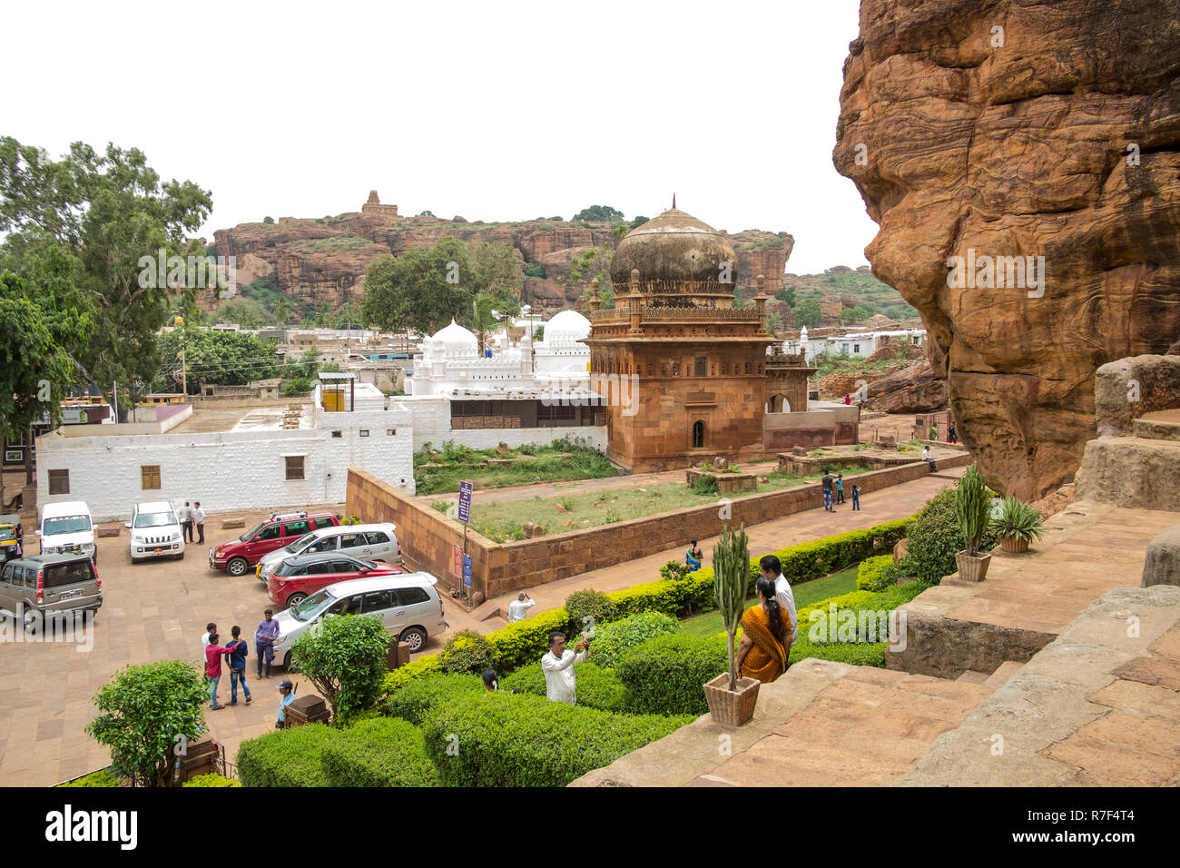 Cave 1 badami cave temples hi-res stock photography and images - Alamy