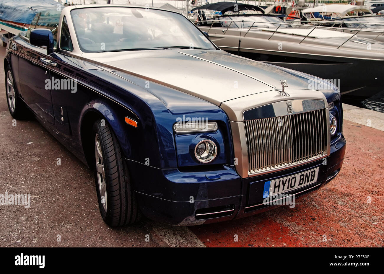 Rolls Royce Rr Phantom Drophead Coupe Black High Resolution Stock ...