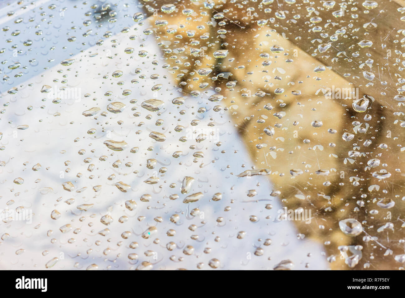 Water droplet design hi-res stock photography and images - Alamy
