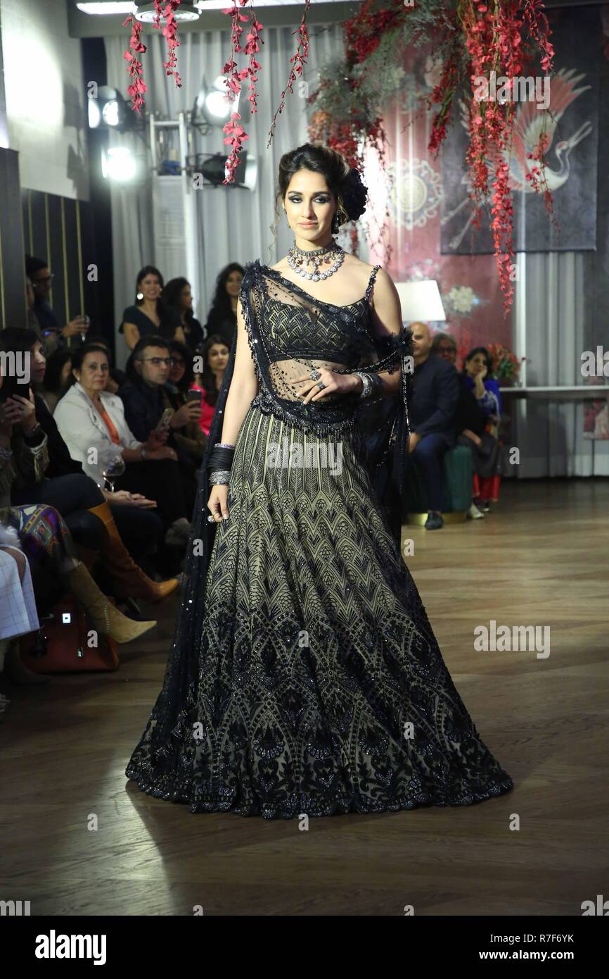 New Delhi, India. 07th Dec, 2018. Bollywood actress Disha Patani walk ...