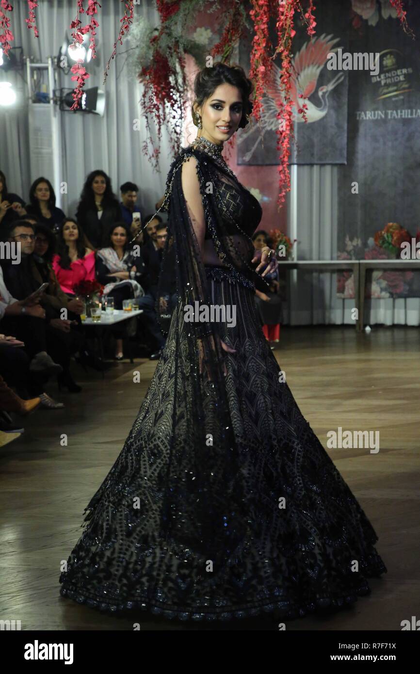 New Delhi, India. 07th Dec, 2018. Bollywood actress Disha Patani walk ...