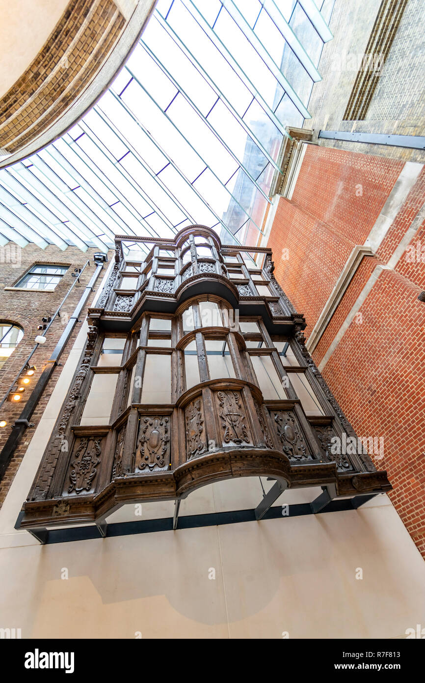 Facade from Sir Paul Pindar's House. Victoria and Albert Museum ...