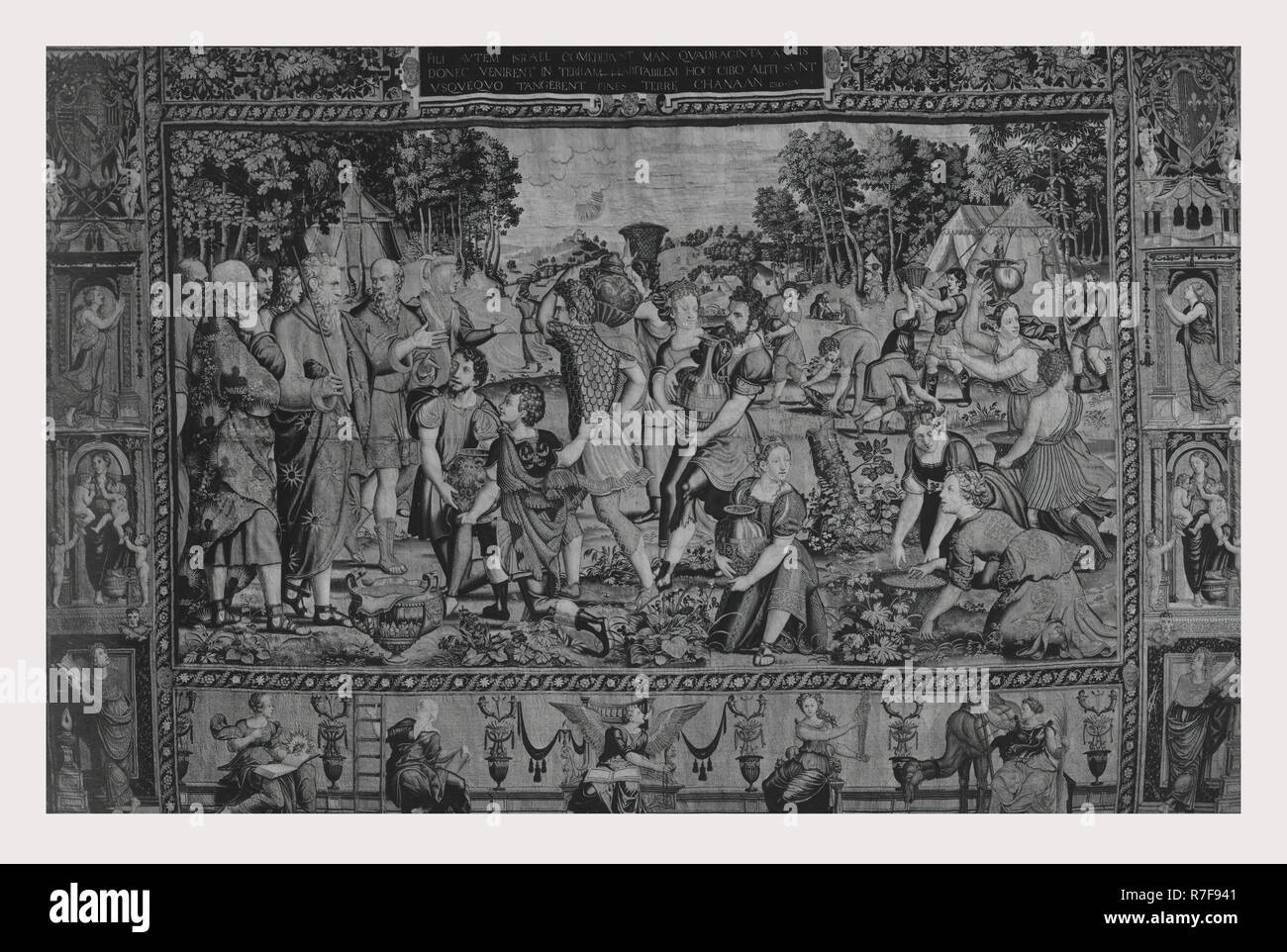 Twelve spies hi-res stock photography and images - Alamy