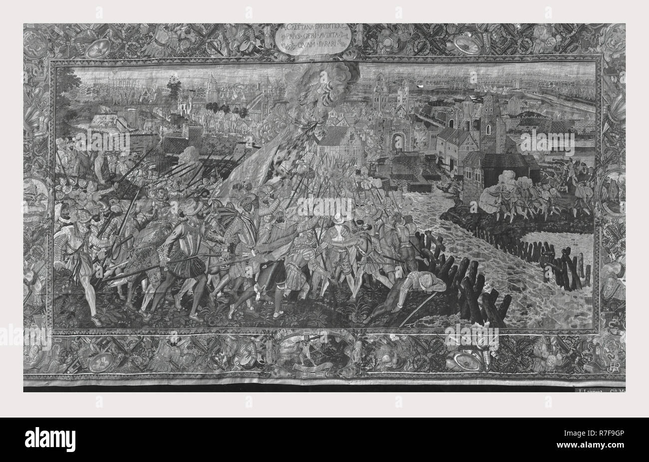 Surprise attack hi-res stock photography and images - Alamy