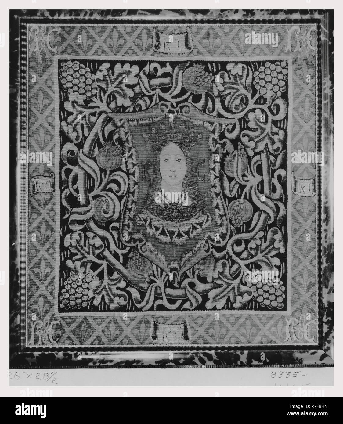 Shield with bust portrait of Virgin Mary Stock Photo - Alamy