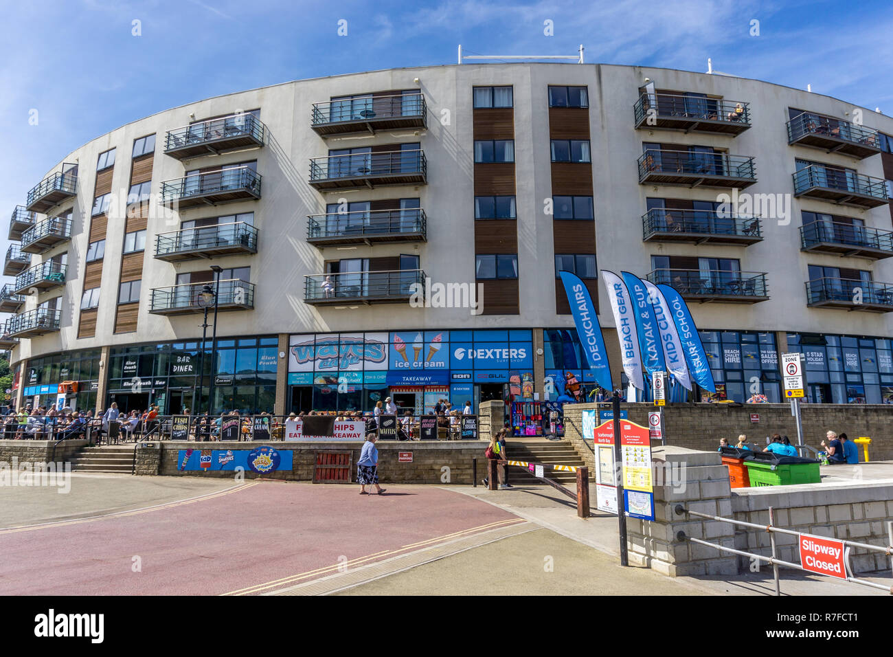 Promenade scarborough hi-res stock photography and images - Alamy