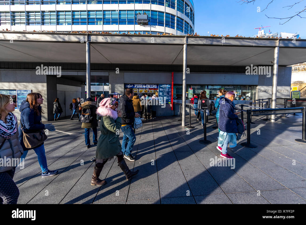 The square between Tower Hill and Tower Millenium Pier on the river ...
