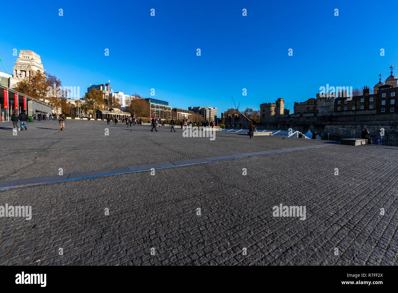The square between Tower Hill and Tower Millenium Pier on the river ...