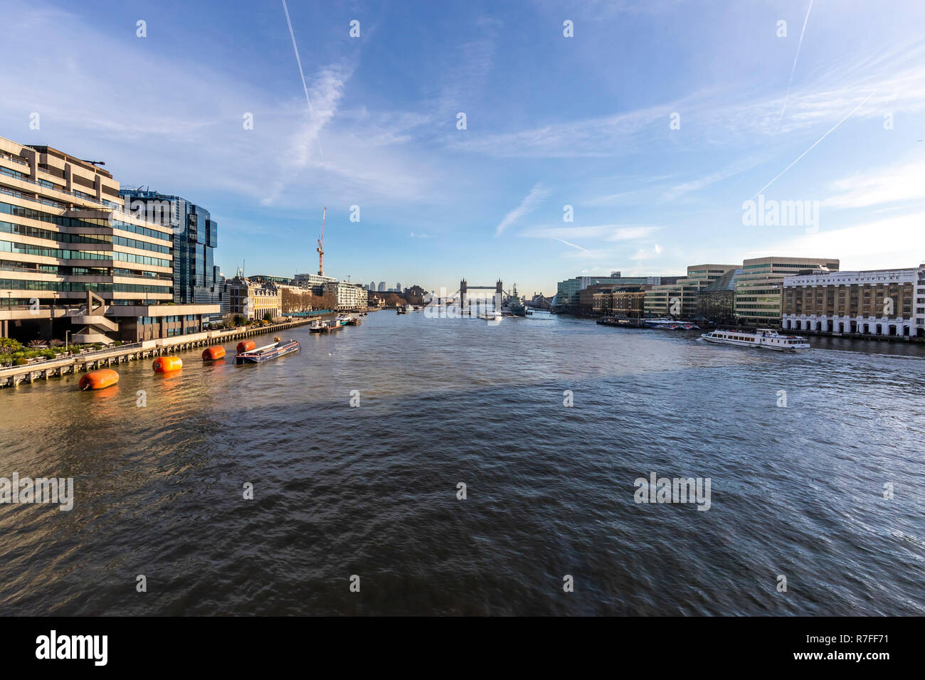 Saint Magnus House, 3 Lower Thames St, and the Walkie Talkie building ...
