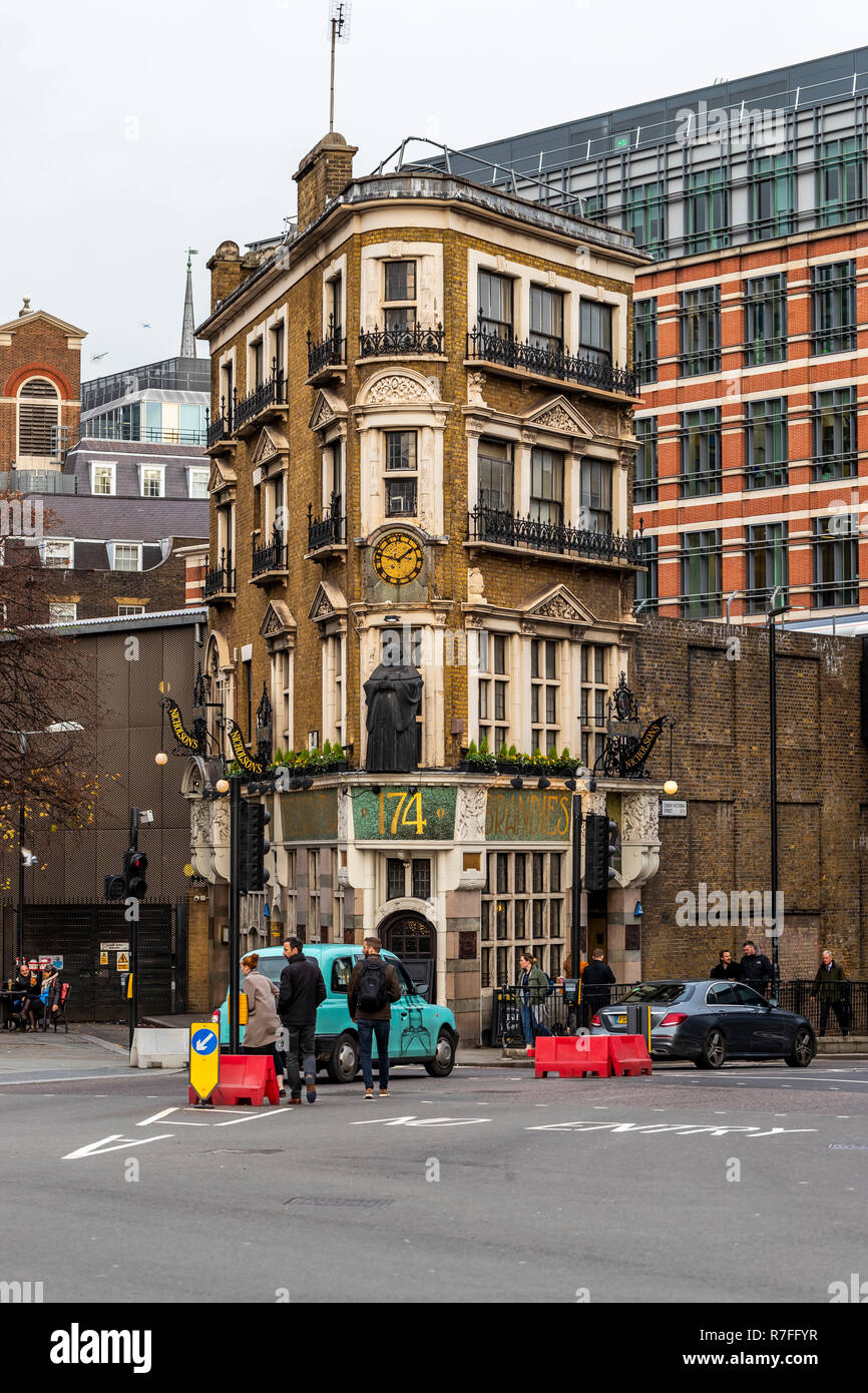 The Blackfriar pub on Queen Victoria St, London EC4V. UK Stock Photo ...