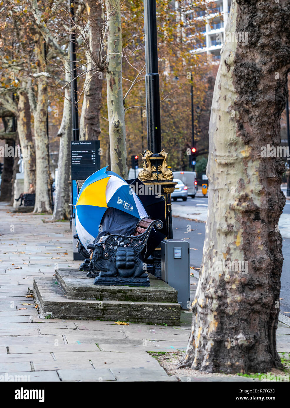 Homeless tent europe hi-res stock photography and images - Alamy