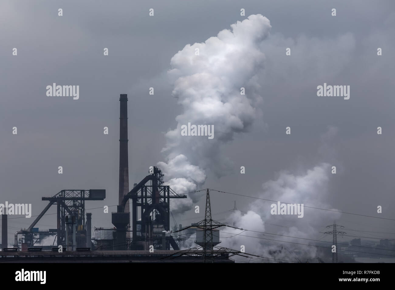 industrial smoke and factorys Stock Photo - Alamy