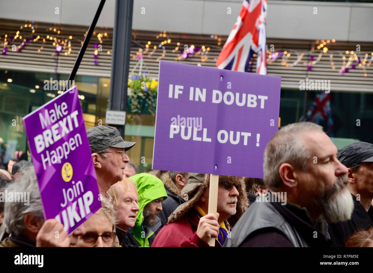 Brexit betrayal UKIP march with tommy robinson in central london 9th ...