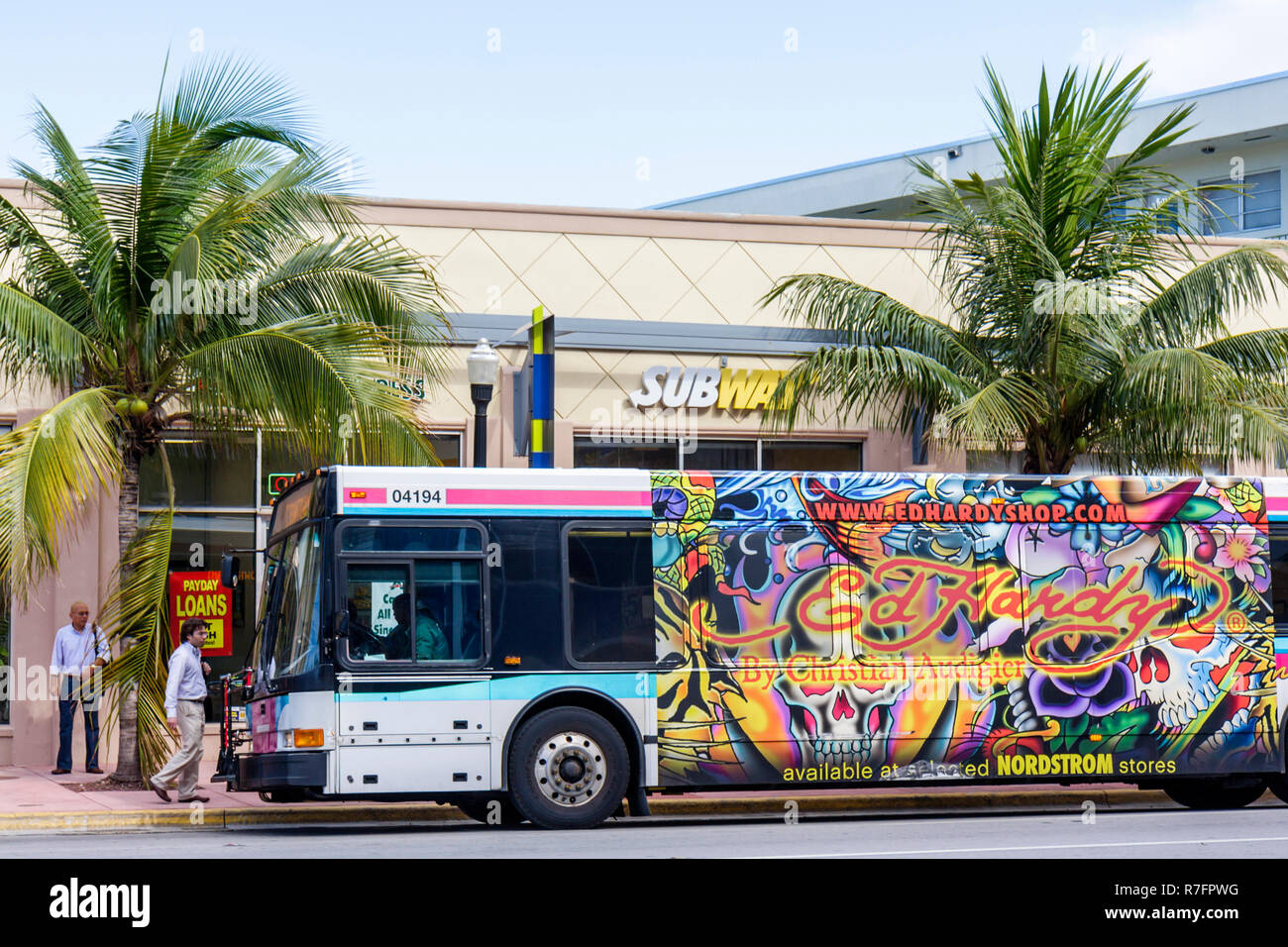 Vehicle wrap hi-res stock photography and images - Alamy