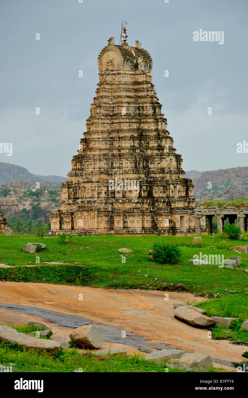 Beautifully carved Virupaksha Temple, located in Hampi, Ballari ...