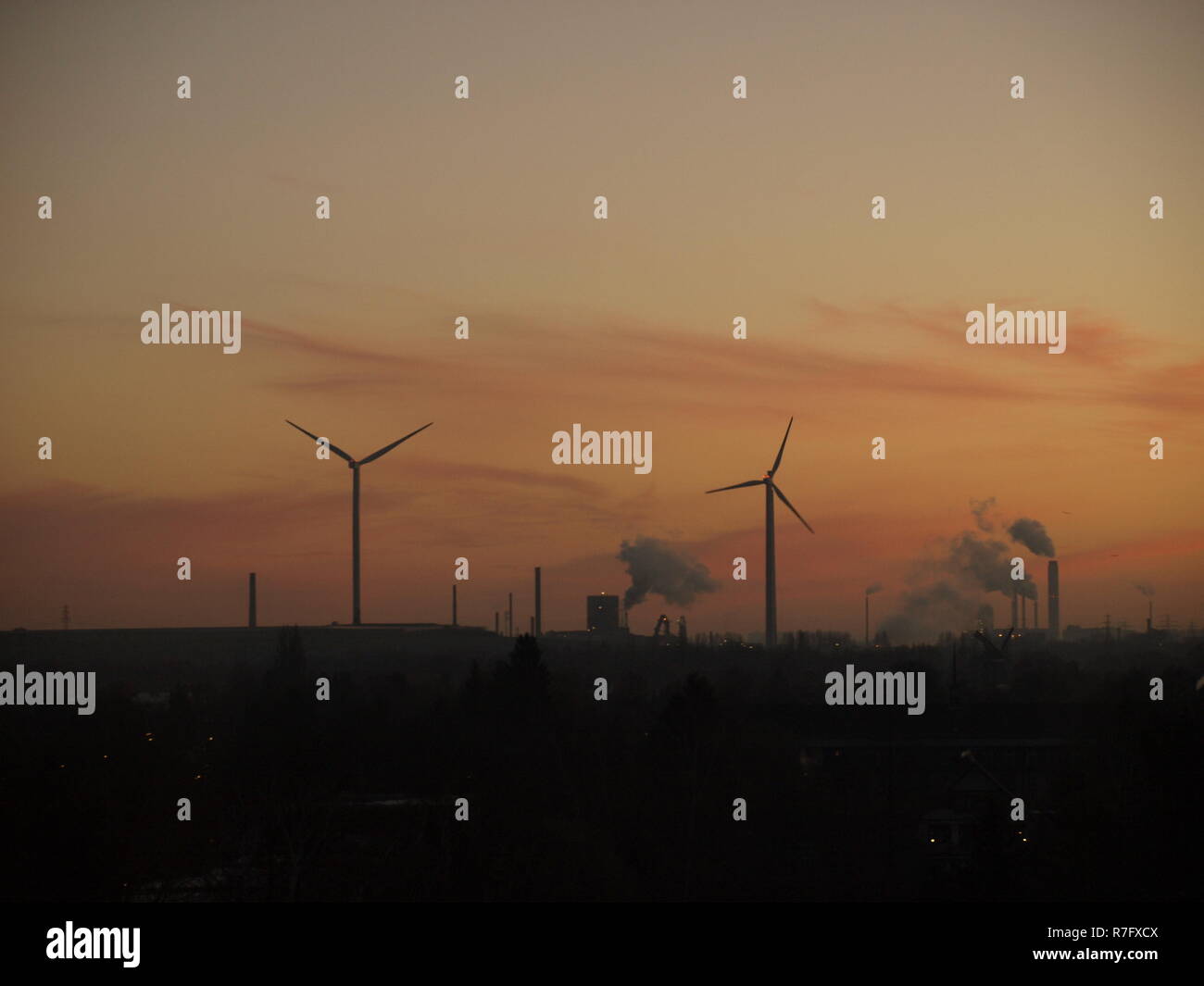 wind wheel in the sunset Stock Photo - Alamy