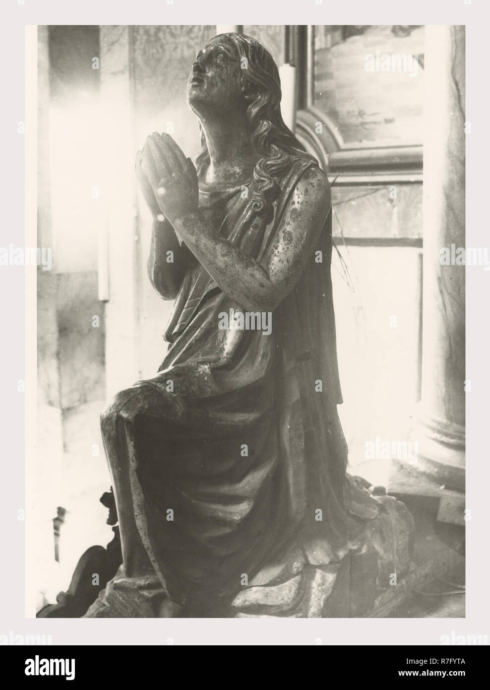 Travertine pilaster monument bearing orsini arms hi-res stock ...
