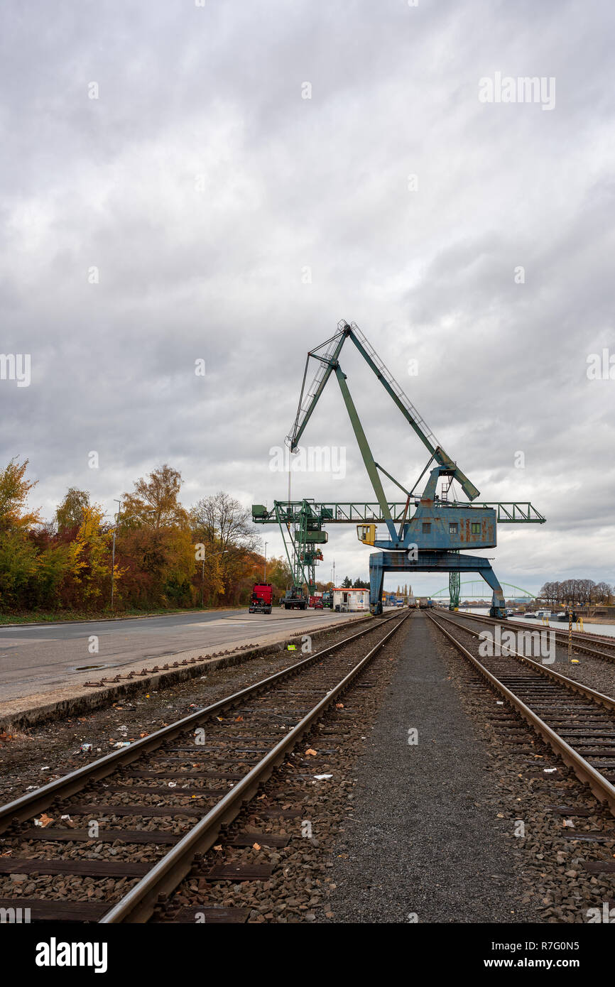 Harbor crossing hi-res stock photography and images - Alamy