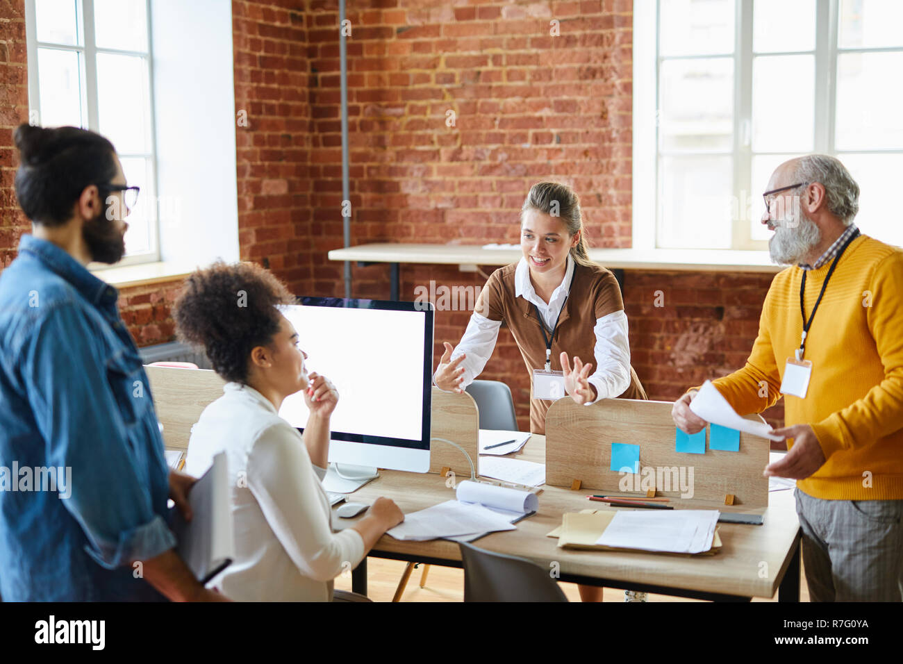 Briefing in office Stock Photo - Alamy