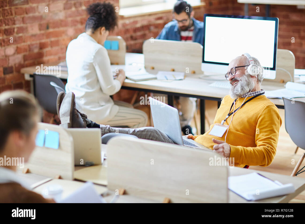 Employee environment hi-res stock photography and images - Alamy