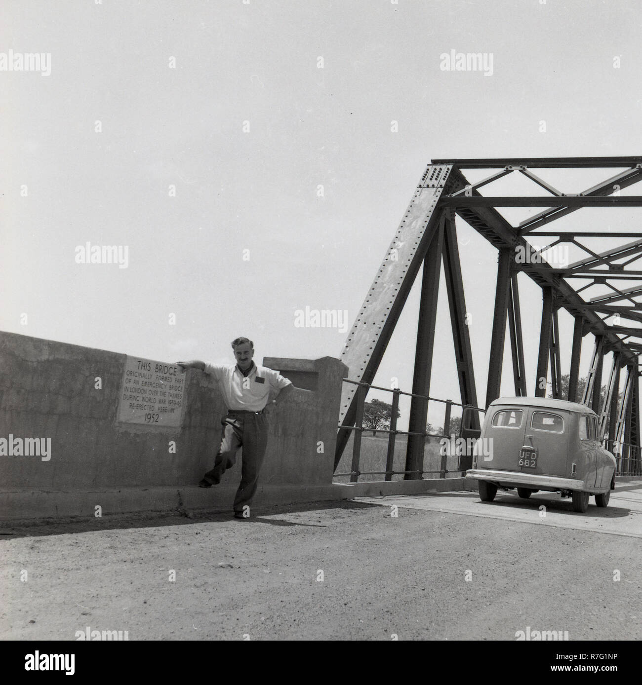 Ww2 bridge hi-res stock photography and images - Alamy