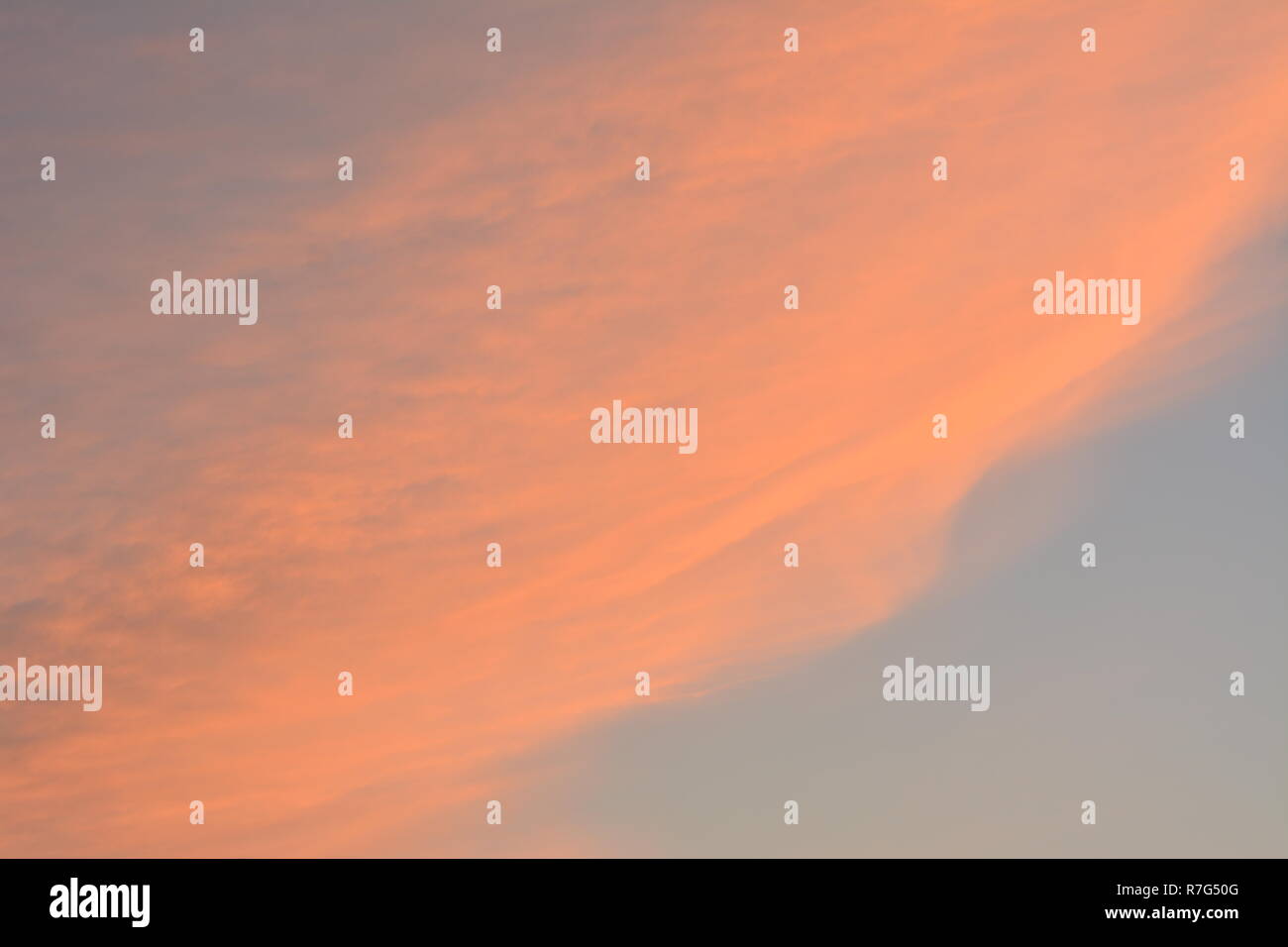 Orange cumulonimbus cloud hi-res stock photography and images - Alamy