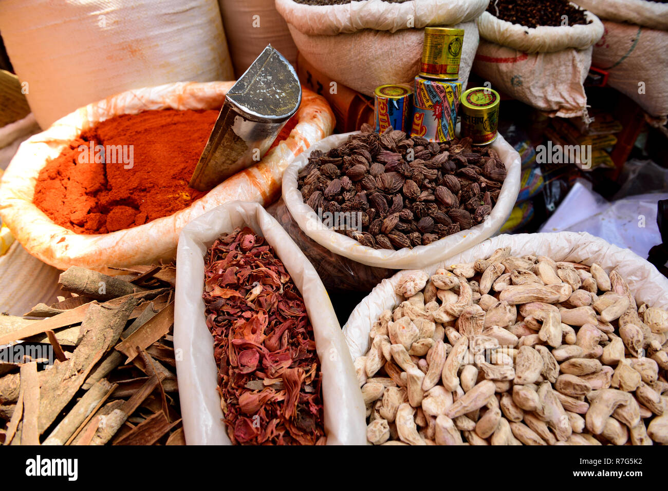 Asian Spice Markets High Resolution Stock Photography and Images - Alamy