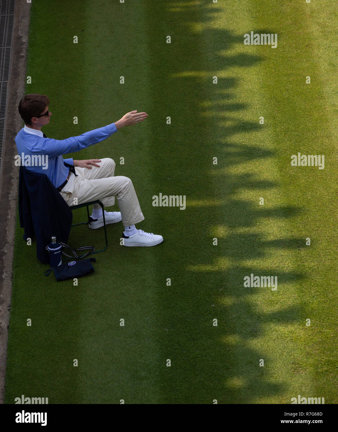 Wimbledon line judge hi-res stock photography and images - Alamy