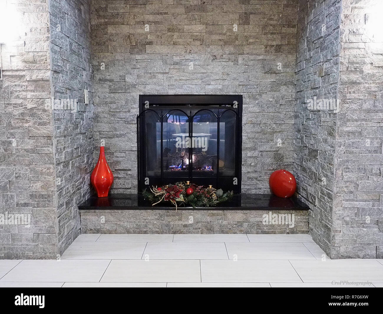 Enclosed fireplace hi-res stock photography and images - Alamy