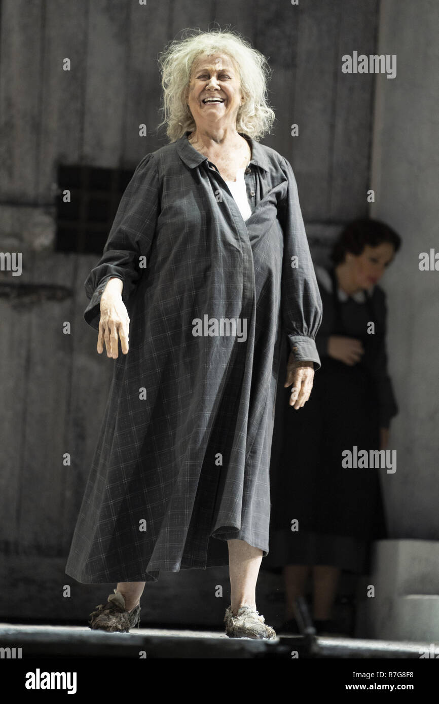 Julieta Serrano performs in the opera 'La Casa de Bernarda Alba (The ...
