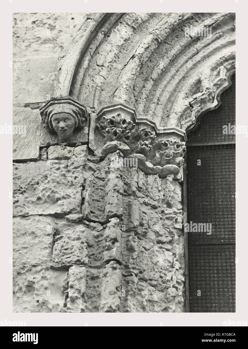 Decorative trilobe arches hi-res stock photography and images - Alamy