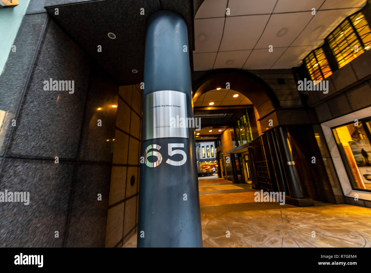 Freshfields london hi-res stock photography and images - Alamy