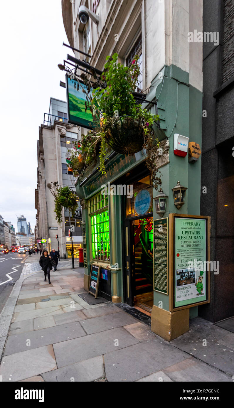 London's oldest Irish Bar, The Tipperary Irish Pub, 66 Fleet St, London ...