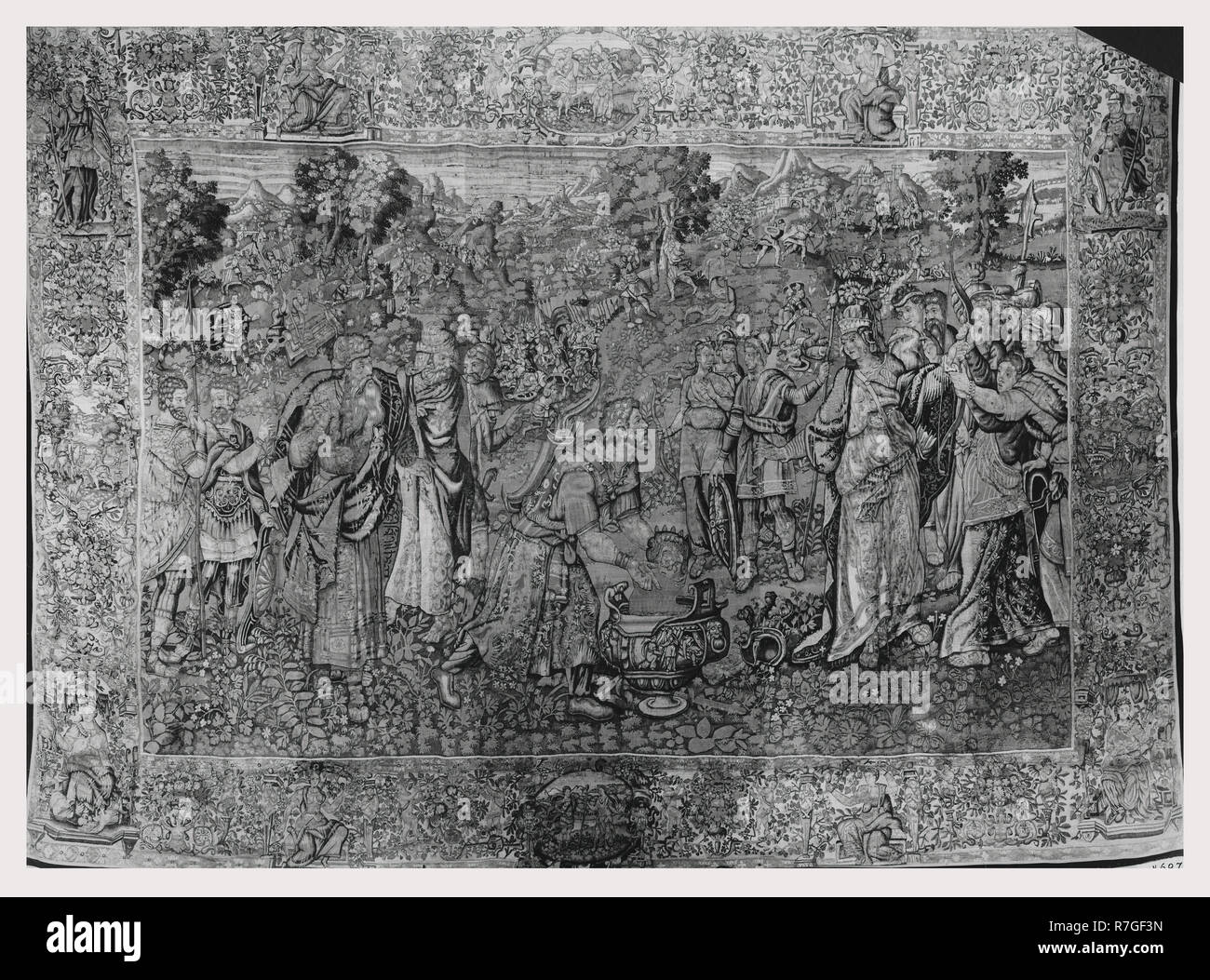 Cyrus head plunged hi-res stock photography and images - Alamy