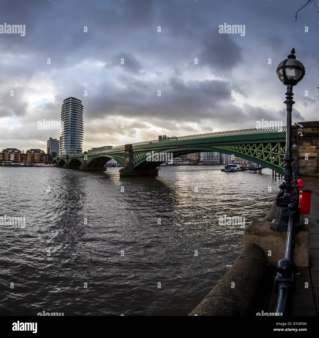 Lombard Wharf tower from the Battersea Railway Bridge. London. UK Stock ...
