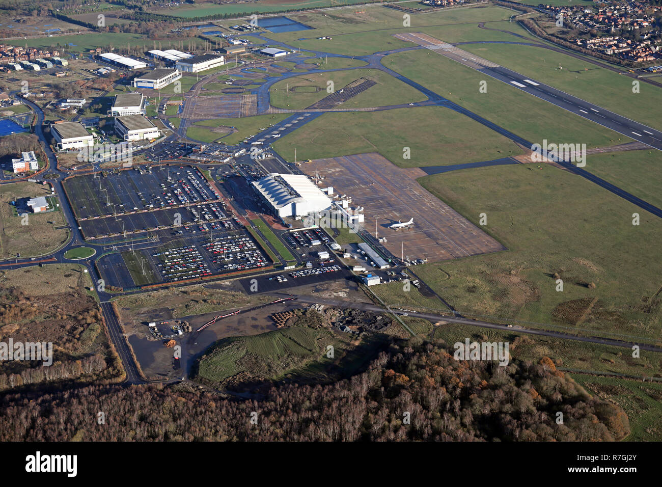 Doncaster sheffield robin hood airport hi-res stock photography and ...