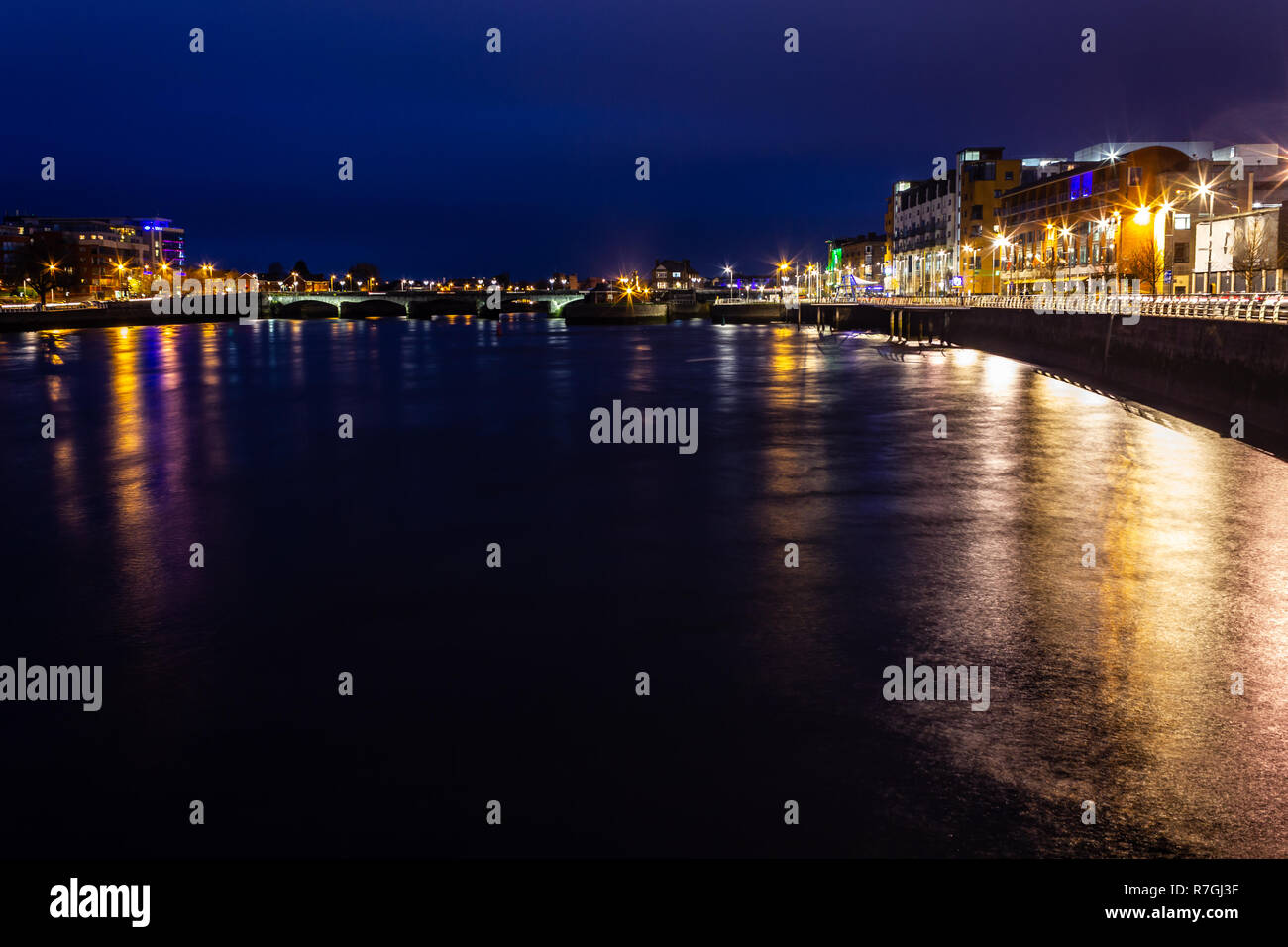Limerick city night hi-res stock photography and images - Alamy