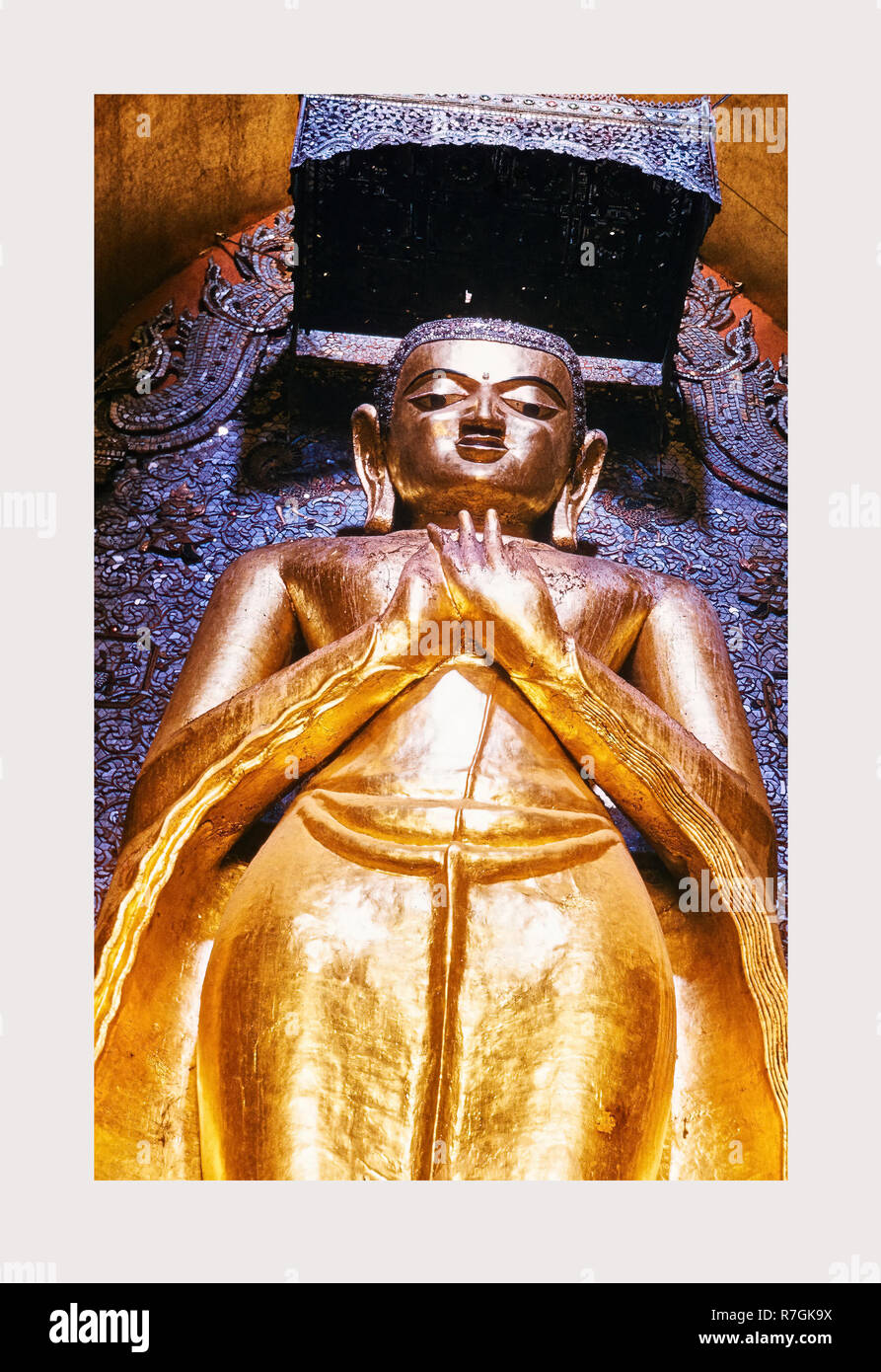 Ananda temple colossal gilded buddhas hi-res stock photography and ...