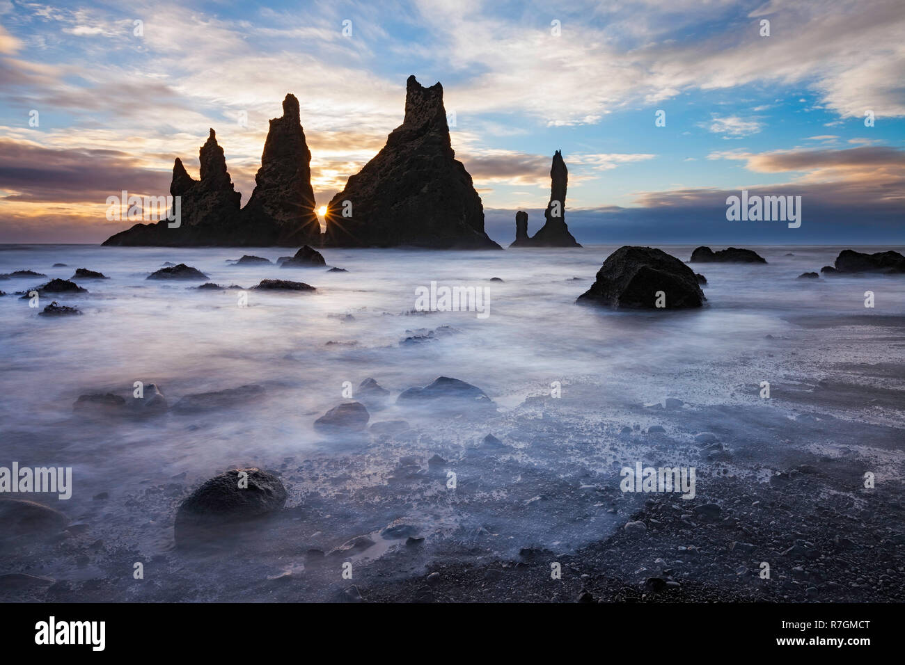 Reynisdrangur hi-res stock photography and images - Alamy