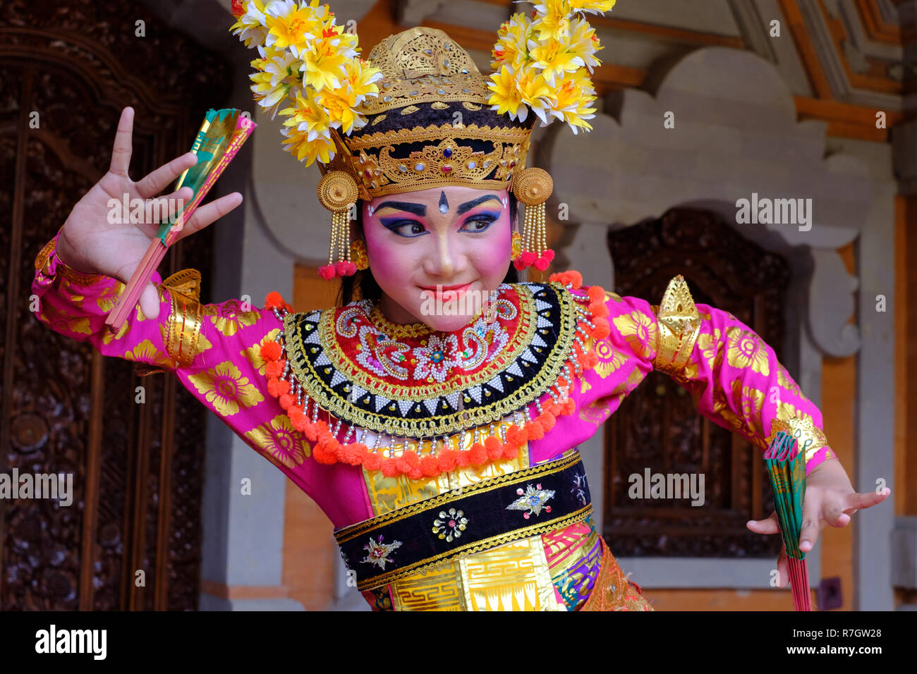 Legong bapang dance hi-res stock photography and images - Alamy