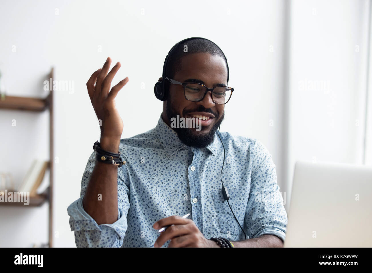 Language foreign man computer hi-res stock photography and images - Alamy