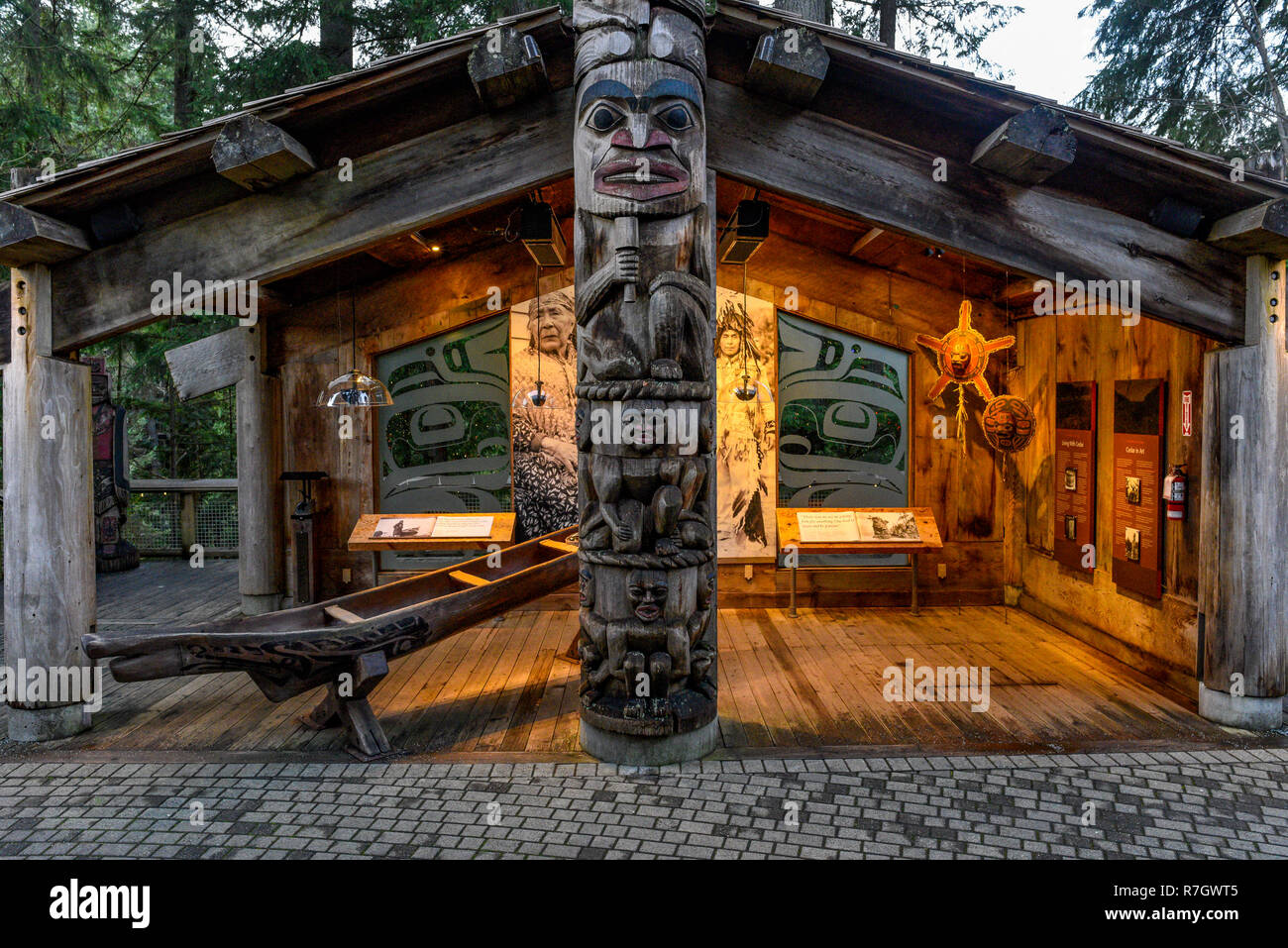 First Nations display, Capilano Suspension Bridge Park, North Vancouver ...